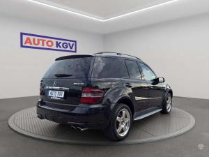 Black Mercedes-Benz ml-63-amg 2008 in Kaunas, with an engine capacity of 6.20 L and mileage of 242 thousand km for 11999 €, photo 6 on AUTOMOTO.COM.LV