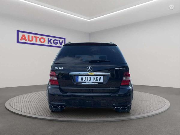 Melns Mercedes-Benz ml-63-amg 2008 Kauņa, ar dzinēja tilpumu 6.20 L un nobraukumu 242 tūkst. km par 11999 €, foto 4 vietnē AUTOMOTO.COM.LV