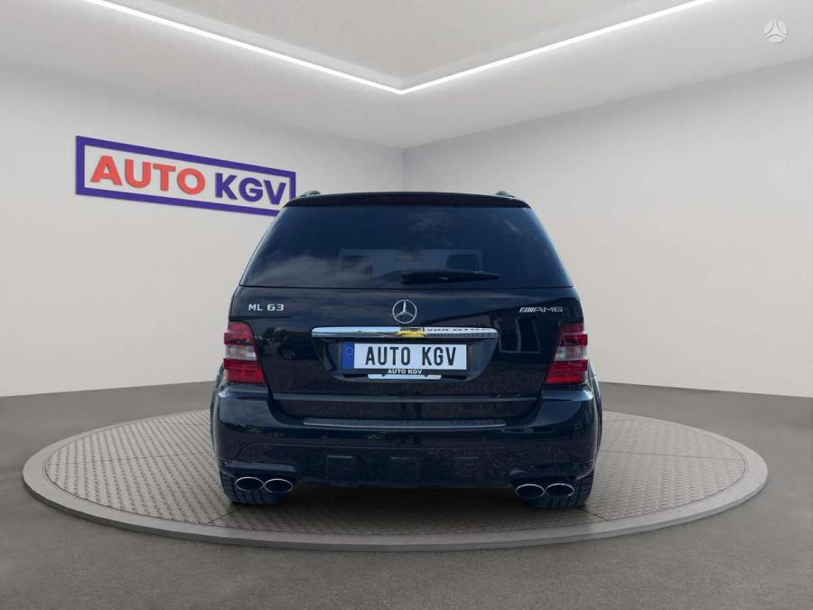 Black Mercedes-Benz ml-63-amg 2008 in Kaunas, with an engine capacity of 6.20 L and mileage of 242 thousand km for 11999 €, photo 5 on AUTOMOTO.COM.LV