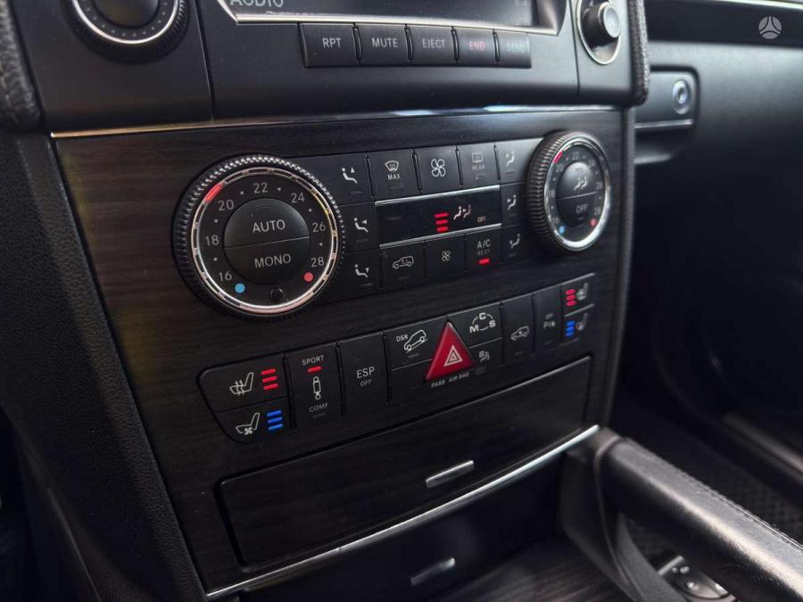 Black Mercedes-Benz ml-63-amg 2008 in Kaunas, with an engine capacity of 6.20 L and mileage of 242 thousand km for 11999 €, photo 17 on AUTOMOTO.COM.LV