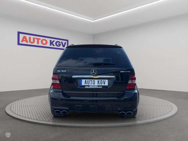 Melns Mercedes-Benz ml-63-amg 2008 Kauņa, ar dzinēja tilpumu 6.20 L un nobraukumu 242 tūkst. km par 11999 €, foto 5 vietnē AUTOMOTO.COM.LV