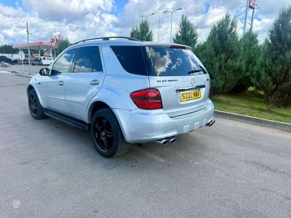Pelēks Mercedes-Benz ml-63-amg 2008 Kauņa, ar dzinēja tilpumu 6.20 L un nobraukumu 130 tūkst. km par 6150 €, foto 6 vietnē AUTOMOTO.COM.LV