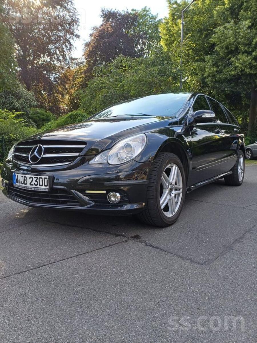 Black Mercedes-Benz r-280 2009 in Riga, with an engine capacity of 3.00 L and mileage of 283 thousand km for 7000 €, photo 1 on AUTOMOTO.COM.LV