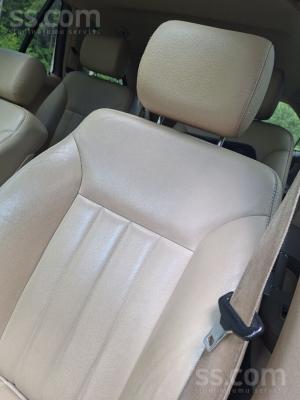 Blue Mercedes-Benz r-280 2007 in Daugavpils, with an engine capacity of 3.00 L and mileage of 312 thousand km for 2900 €, photo 7 on AUTOMOTO.COM.LV