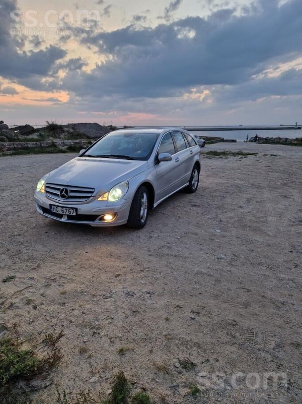 Grey Mercedes-Benz r-280 2007 in Liepaja, with an engine capacity of 3.00 L and mileage of 263 thousand km for 3250 €, photo 1 on AUTOMOTO.COM.LV