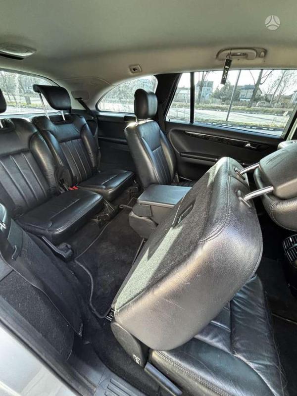 Grey Mercedes-Benz r-280 2010 in Kaunas, with an engine capacity of 2.99 L and mileage of 422 thousand km for 3200 €, photo 6 on AUTOMOTO.COM.LV