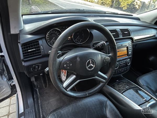 Pelēks Mercedes-Benz r-280 2010 Kauņa, ar dzinēja tilpumu 3.00 L un nobraukumu 422 tūkst. km par 4600 €, foto 10 vietnē AUTOMOTO.COM.LV