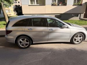 Mercedes-Benz r-280 2007 in Jonava, with an engine capacity of 3.00 L and mileage of 322 thousand km for 2700 €, photo 11 on AUTOMOTO.COM.LV