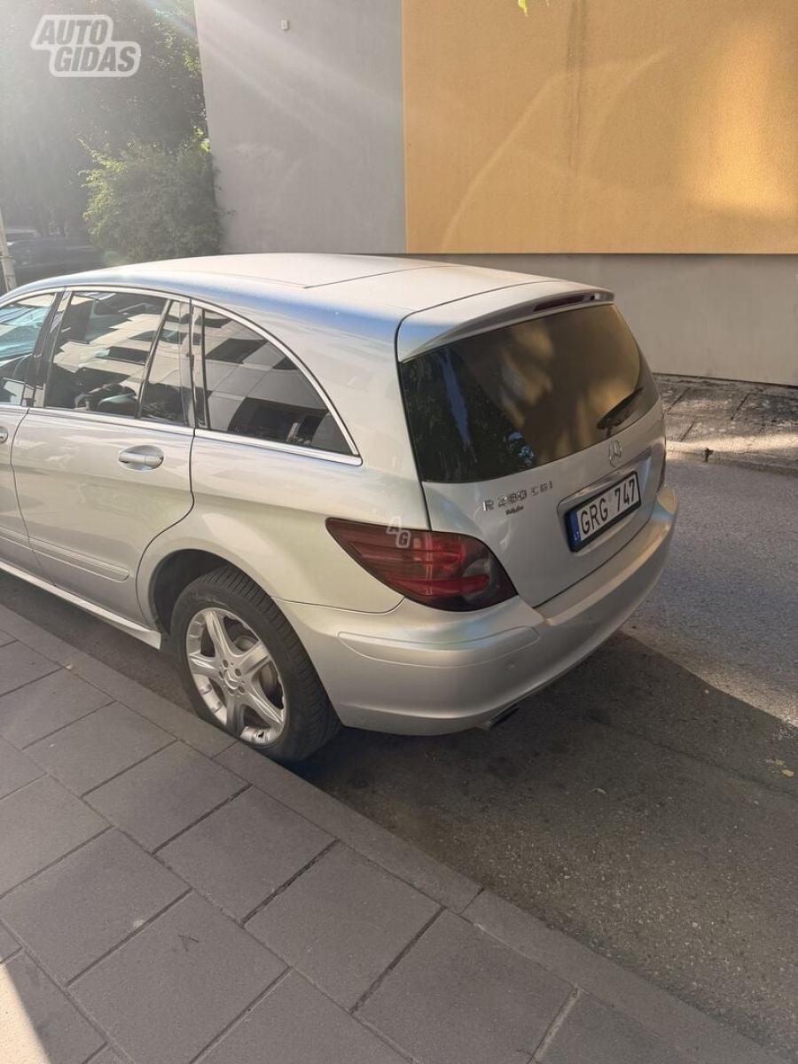 Mercedes-Benz r-280 2007 in Jonava, with an engine capacity of 3.00 L and mileage of 322 thousand km for 2700 €, photo 16 on AUTOMOTO.COM.LV