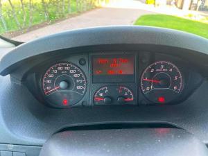 White Mercedes-Benz r-280 2007 in Gargzdai, with an engine capacity of 2.99 L and mileage of 282 thousand km for 3500 €, photo 8 on AUTOMOTO.COM.LV