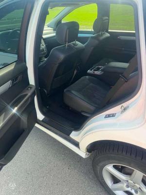 White Mercedes-Benz r-280 2007 in Gargzdai, with an engine capacity of 2.99 L and mileage of 282 thousand km for 3500 €, photo 13 on AUTOMOTO.COM.LV