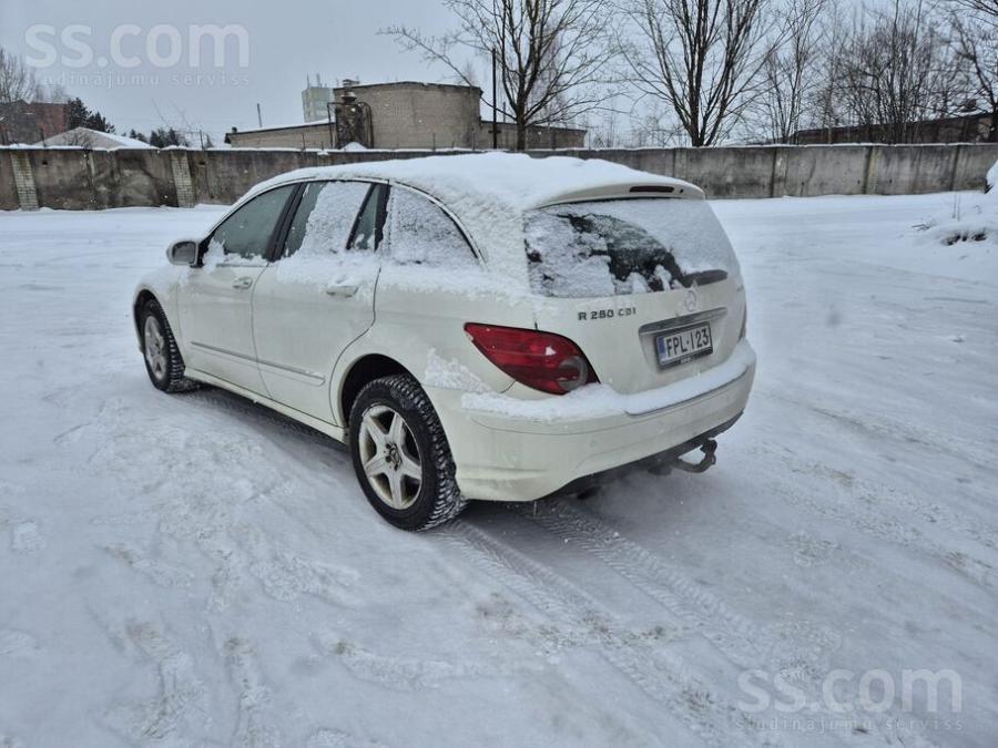 Balts Mercedes-Benz r-280 2010 Rīga, ar dzinēja tilpumu 3.00 L un nobraukumu 310 tūkst. km par 2950 €, foto 5 vietnē AUTOMOTO.COM.LV