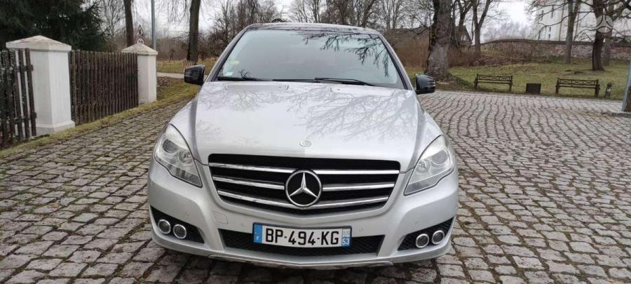 Grey Mercedes-Benz r-300 2011 in Siauliai, with an engine capacity of 3.00 L and mileage of 231 thousand km for 7500 €, photo 3 on AUTOMOTO.COM.LV
