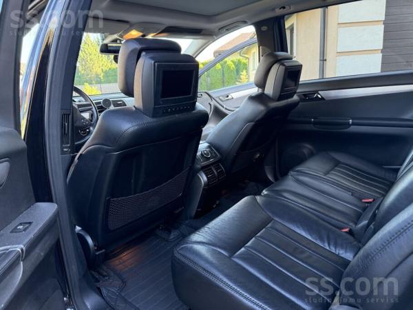 Black Mercedes-Benz R 320 2007 in Daugavpils, with an engine capacity of 3.00 L and mileage of 360 thousand km for 3000 €, photo 7 on AUTOMOTO.COM.LV