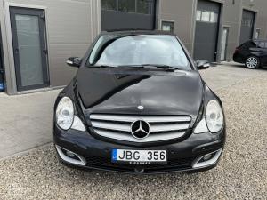Melns Mercedes-Benz R 320 2006 Kauņa, ar dzinēja tilpumu 3.20 L un nobraukumu 402 tūkst. km par 2450 €, foto  vietnē AUTOMOTO.COM.LV