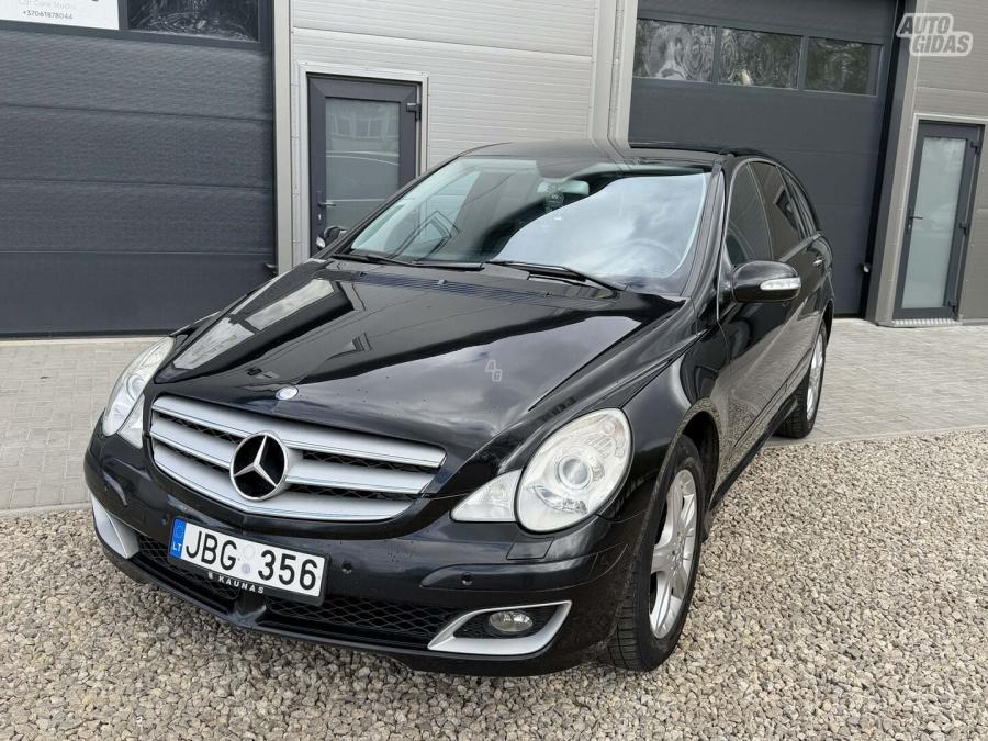 Melns Mercedes-Benz R 320 2006 Kauņa, ar dzinēja tilpumu 3.20 L un nobraukumu 402 tūkst. km par 2450 €, foto 3 vietnē AUTOMOTO.COM.LV