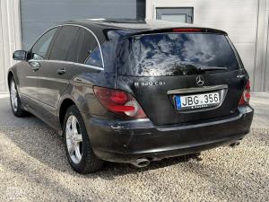 Melns Mercedes-Benz R 320 2006 Kauņa, ar dzinēja tilpumu 3.20 L un nobraukumu 402 tūkst. km par 2450 €, foto 12 vietnē AUTOMOTO.COM.LV