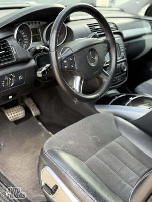 Melns Mercedes-Benz R 320 2006 Kauņa, ar dzinēja tilpumu 3.20 L un nobraukumu 402 tūkst. km par 2450 €, foto 15 vietnē AUTOMOTO.COM.LV