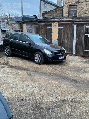 Черный Мерседес Р 320 2006 в Рига, объемом двигателя 3.20 л и пробегом 285 тыс. км за 1800 €, фото  на AUTOMOTO.COM.LV