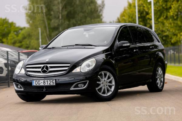 Black Mercedes-Benz R 320 2006 in Jelgava, with an engine capacity of 3.20 L and mileage of 220 thousand km for 4200 €, photo 1 on AUTOMOTO.COM.LV