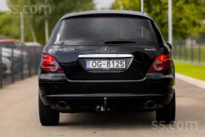 Black Mercedes-Benz R 320 2006 in Jelgava, with an engine capacity of 3.20 L and mileage of 220 thousand km for 4200 €, photo 5 on AUTOMOTO.COM.LV