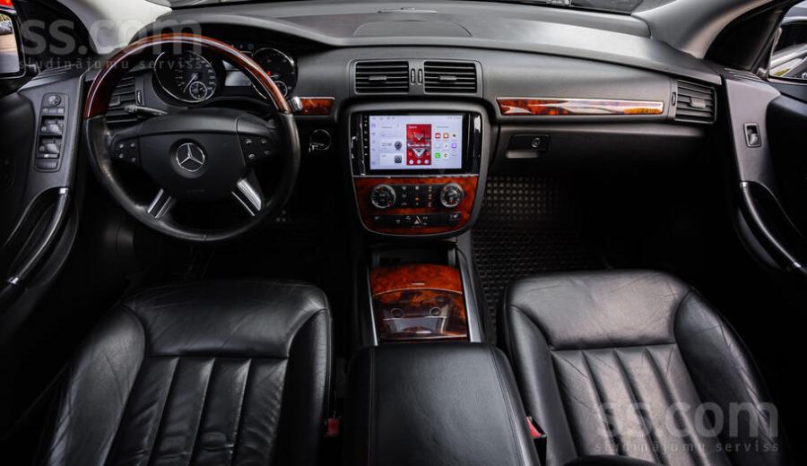Black Mercedes-Benz R 320 2006 in Jelgava, with an engine capacity of 3.20 L and mileage of 220 thousand km for 4200 €, photo 6 on AUTOMOTO.COM.LV