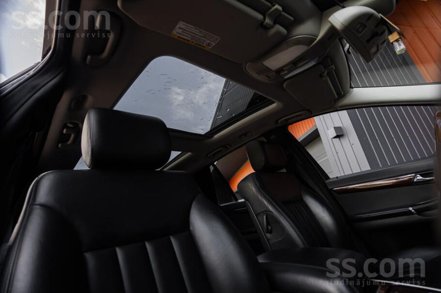 Black Mercedes-Benz R 320 2006 in Jelgava, with an engine capacity of 3.20 L and mileage of 220 thousand km for 4200 €, photo 8 on AUTOMOTO.COM.LV