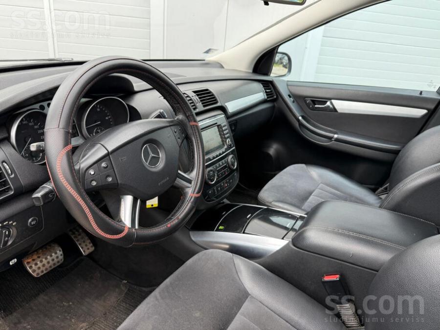 Melns Mercedes-Benz R 320 2006 Rīga, ar dzinēja tilpumu 3.00 L un nobraukumu 287 tūkst. km par 2500 €, foto 8 vietnē AUTOMOTO.COM.LV