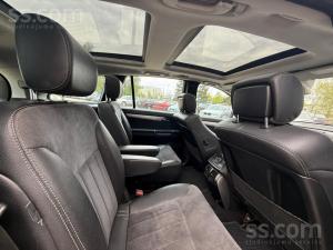 Melns Mercedes-Benz R 320 2006 Rīga, ar dzinēja tilpumu 3.00 L un nobraukumu 287 tūkst. km par 2500 €, foto 10 vietnē AUTOMOTO.COM.LV