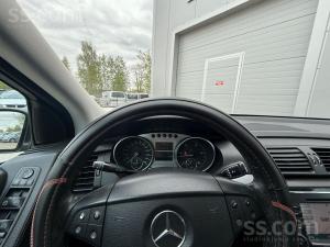 Melns Mercedes-Benz R 320 2006 Rīga, ar dzinēja tilpumu 3.00 L un nobraukumu 287 tūkst. km par 2500 €, foto 12 vietnē AUTOMOTO.COM.LV