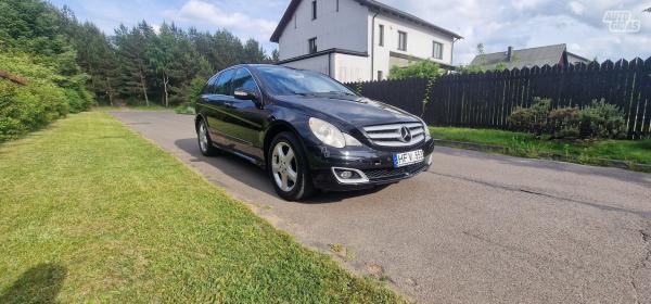 Black Mercedes-Benz R 320 2007 in Vilnius, with an engine capacity of 3.00 L and mileage of 320 thousand km for 1999 €, photo 2 on AUTOMOTO.COM.LV