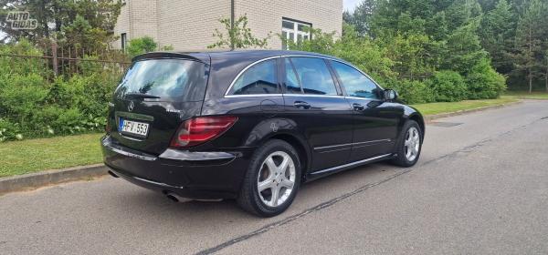 Black Mercedes-Benz R 320 2007 in Vilnius, with an engine capacity of 3.00 L and mileage of 320 thousand km for 1999 €, photo 3 on AUTOMOTO.COM.LV