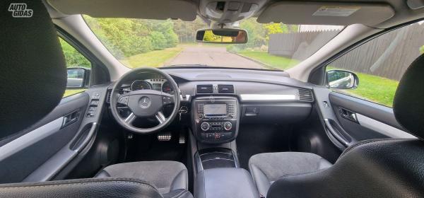 Black Mercedes-Benz R 320 2007 in Vilnius, with an engine capacity of 3.00 L and mileage of 320 thousand km for 1999 €, photo 7 on AUTOMOTO.COM.LV