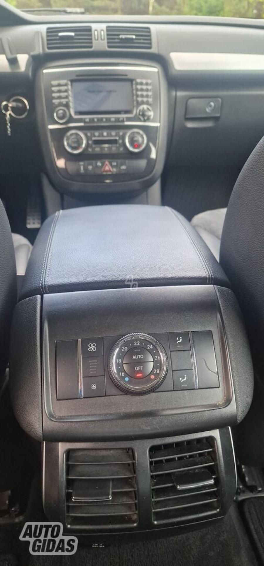 Black Mercedes-Benz R 320 2007 in Vilnius, with an engine capacity of 3.00 L and mileage of 320 thousand km for 1999 €, photo 9 on AUTOMOTO.COM.LV