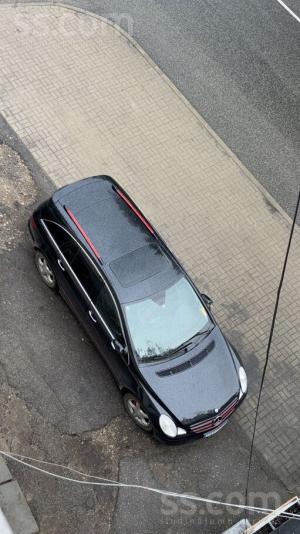 Melns Mercedes-Benz R 320 2007 Rēzekne, ar dzinēja tilpumu 3.00 L un nobraukumu 300 tūkst. km par 3550 €, foto 5 vietnē AUTOMOTO.COM.LV