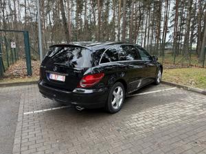 Melns Mercedes-Benz R 320 2007 Rīga, ar dzinēja tilpumu 3.00 L un nobraukumu 246 tūkst. km par 5200 €, foto 5 vietnē AUTOMOTO.COM.LV