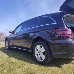 Melns Mercedes-Benz R 320 2007 Klaipėda, ar dzinēja tilpumu 2.99 L un nobraukumu 0 tūkst. km par 4700 €, foto 4 vietnē AUTOMOTO.COM.LV