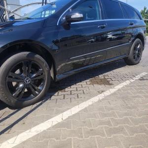 Melns Mercedes-Benz R 320 2007 Klaipėda, ar dzinēja tilpumu 2.99 L un nobraukumu 0 tūkst. km par 4700 €, foto 6 vietnē AUTOMOTO.COM.LV