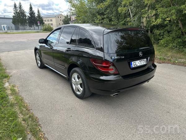 Melns Mercedes-Benz R 320 2007 Rīga, ar dzinēja tilpumu 3.00 L un nobraukumu 302 tūkst. km par 3900 €, foto 6 vietnē AUTOMOTO.COM.LV