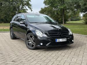 Black Mercedes-Benz R 320 2007 in Riga, with an engine capacity of 3.00 L and mileage of 303 thousand km for 4150 €, photo 1 on AUTOMOTO.COM.LV