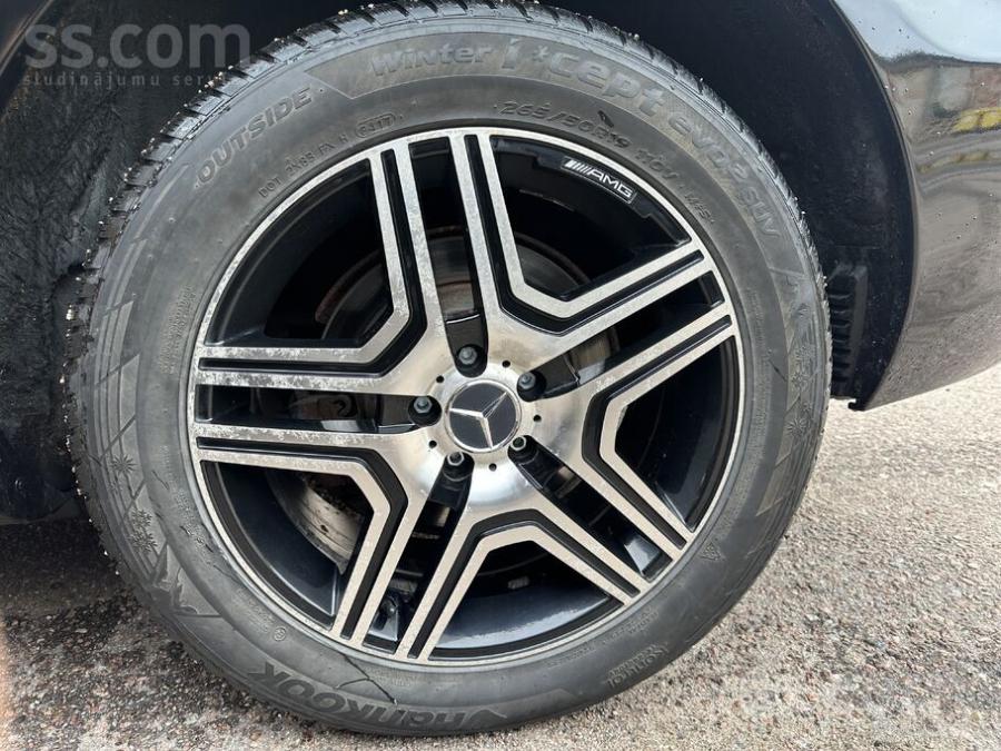 Black Mercedes-Benz R 320 2007 in Riga, with an engine capacity of 3.00 L and mileage of 303 thousand km for 4150 €, photo 19 on AUTOMOTO.COM.LV