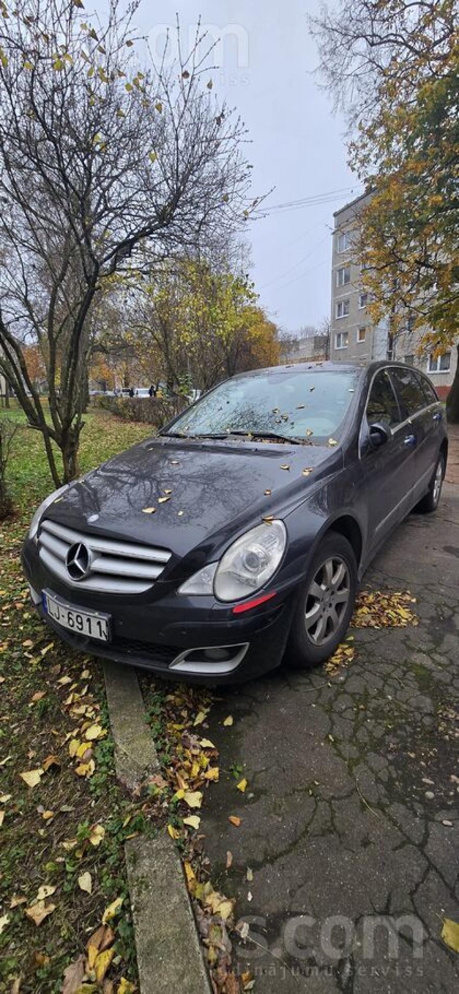 Melns Mercedes-Benz R 320 2008 Rīga, ar dzinēja tilpumu 3.20 L un nobraukumu 0 tūkst. km par 2500 €, foto 5 vietnē AUTOMOTO.COM.LV