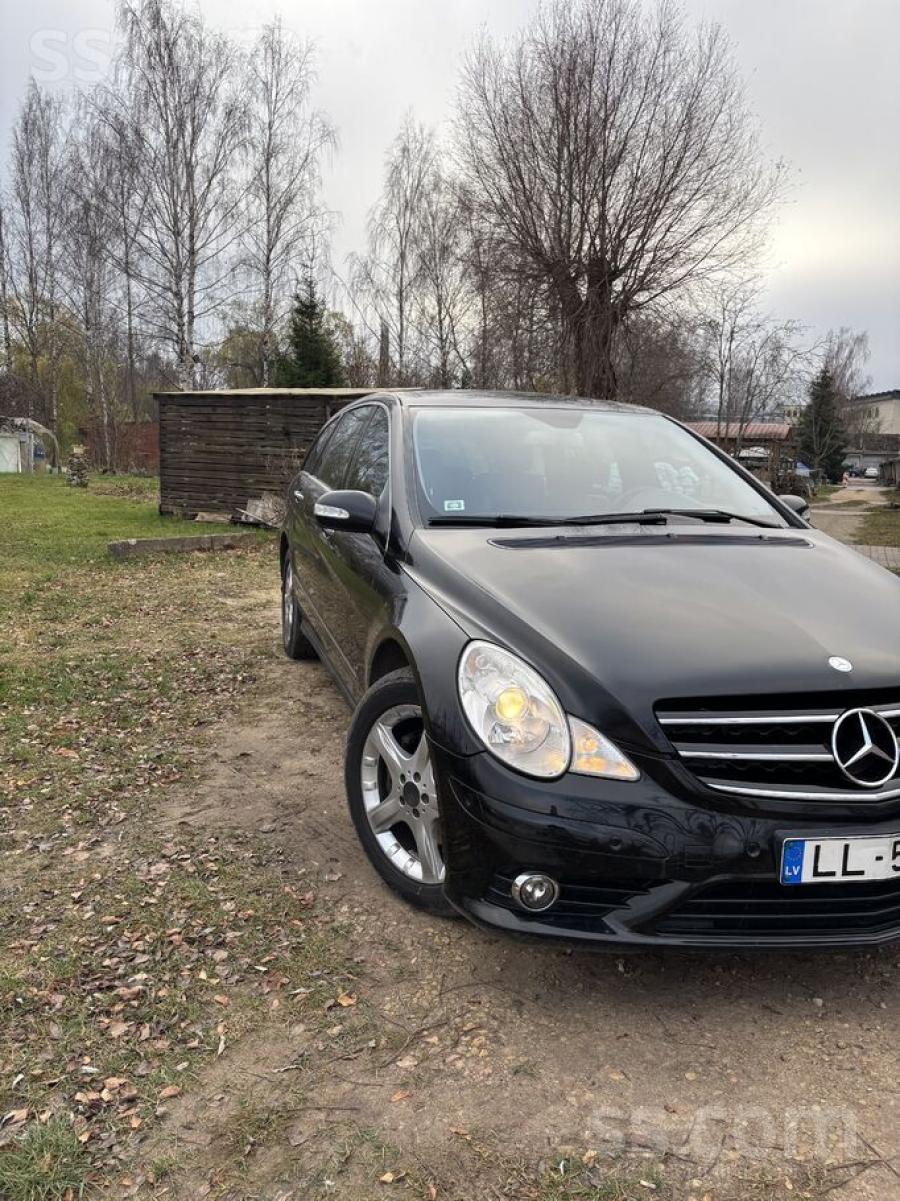 Melns Mercedes-Benz R 320 2009 Rīga, ar dzinēja tilpumu 3.00 L un nobraukumu 280 tūkst. km par 5900 €, foto 2 vietnē AUTOMOTO.COM.LV