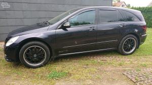 Melns Mercedes-Benz R 320 2006 Kauņa, ar dzinēja tilpumu 3.00 L un nobraukumu 401 tūkst. km par 3500 €, foto  vietnē AUTOMOTO.COM.LV