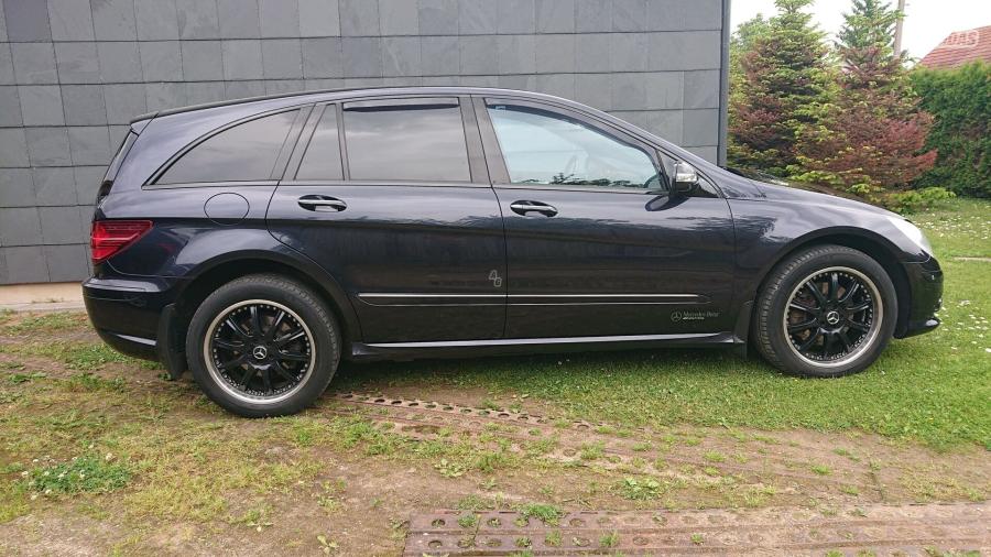 Melns Mercedes-Benz R 320 2006 Kauņa, ar dzinēja tilpumu 3.00 L un nobraukumu 401 tūkst. km par 3500 €, foto 19 vietnē AUTOMOTO.COM.LV
