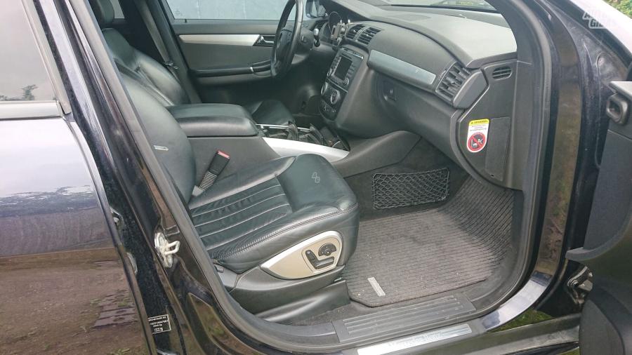 Melns Mercedes-Benz R 320 2006 Kauņa, ar dzinēja tilpumu 3.00 L un nobraukumu 401 tūkst. km par 3500 €, foto 21 vietnē AUTOMOTO.COM.LV
