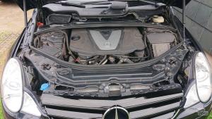 Melns Mercedes-Benz R 320 2006 Kauņa, ar dzinēja tilpumu 3.00 L un nobraukumu 401 tūkst. km par 3500 €, foto 28 vietnē AUTOMOTO.COM.LV