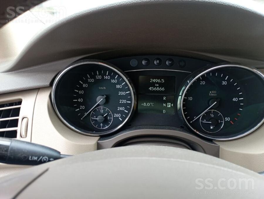 Melns Mercedes-Benz R 320 2006 Rīga, ar dzinēja tilpumu 3.00 L un nobraukumu 500 tūkst. km par 2500 €, foto 8 vietnē AUTOMOTO.COM.LV
