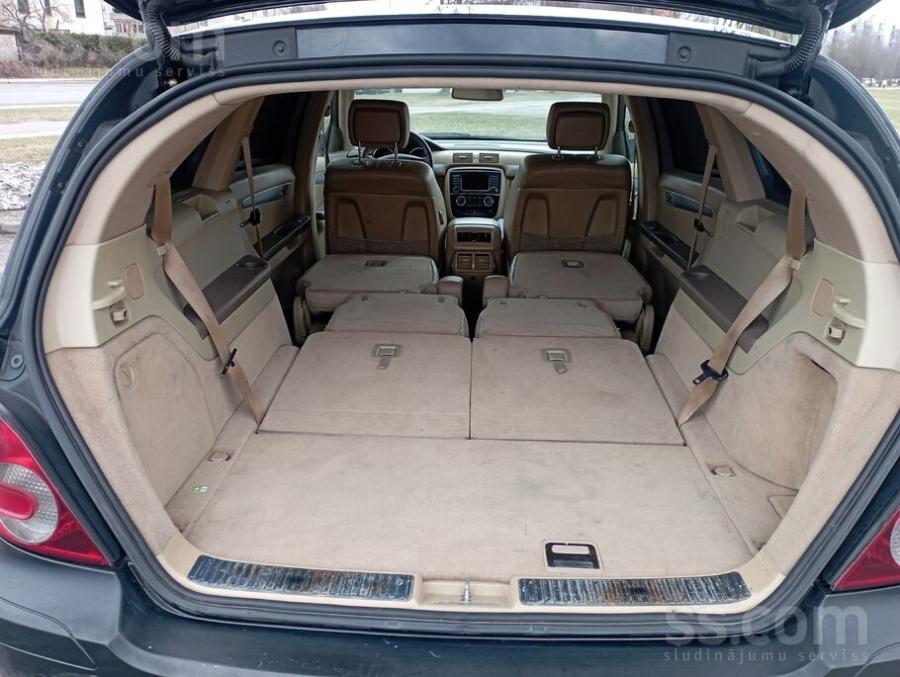 Melns Mercedes-Benz R 320 2006 Rīga, ar dzinēja tilpumu 3.00 L un nobraukumu 500 tūkst. km par 2500 €, foto 13 vietnē AUTOMOTO.COM.LV