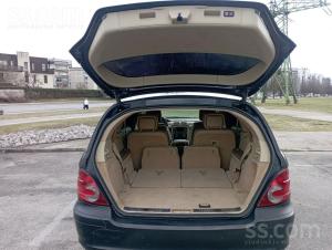 Melns Mercedes-Benz R 320 2006 Rīga, ar dzinēja tilpumu 3.00 L un nobraukumu 500 tūkst. km par 2500 €, foto 14 vietnē AUTOMOTO.COM.LV